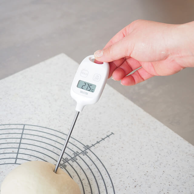 TANITA デジタル温度計（TT-P01-IV）｜プロフーズ オンラインストア【公式通販】